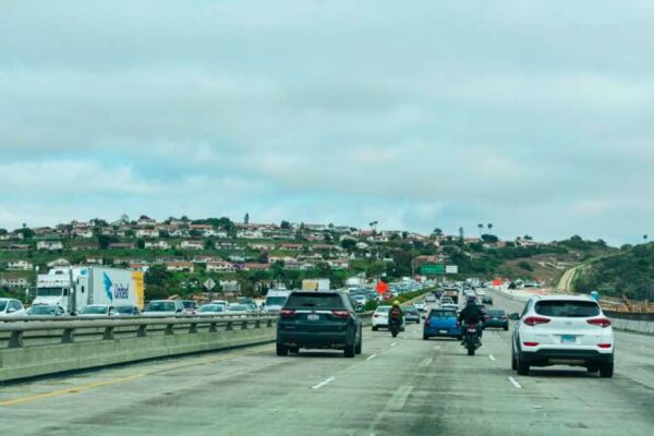 Lane Splitting: Legal Considerations and Safety Tips for Motorcyclists ...