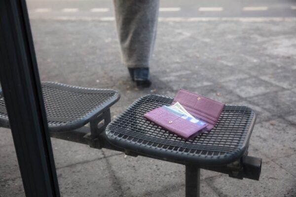 What to Do If You Find Someone's Wallet? - A Southern Fairytale