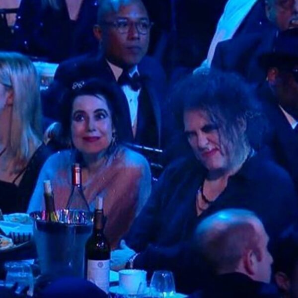 Robert Smith Wife: Why Is Mary Poole Known as “The Most Mysterious Rock ...